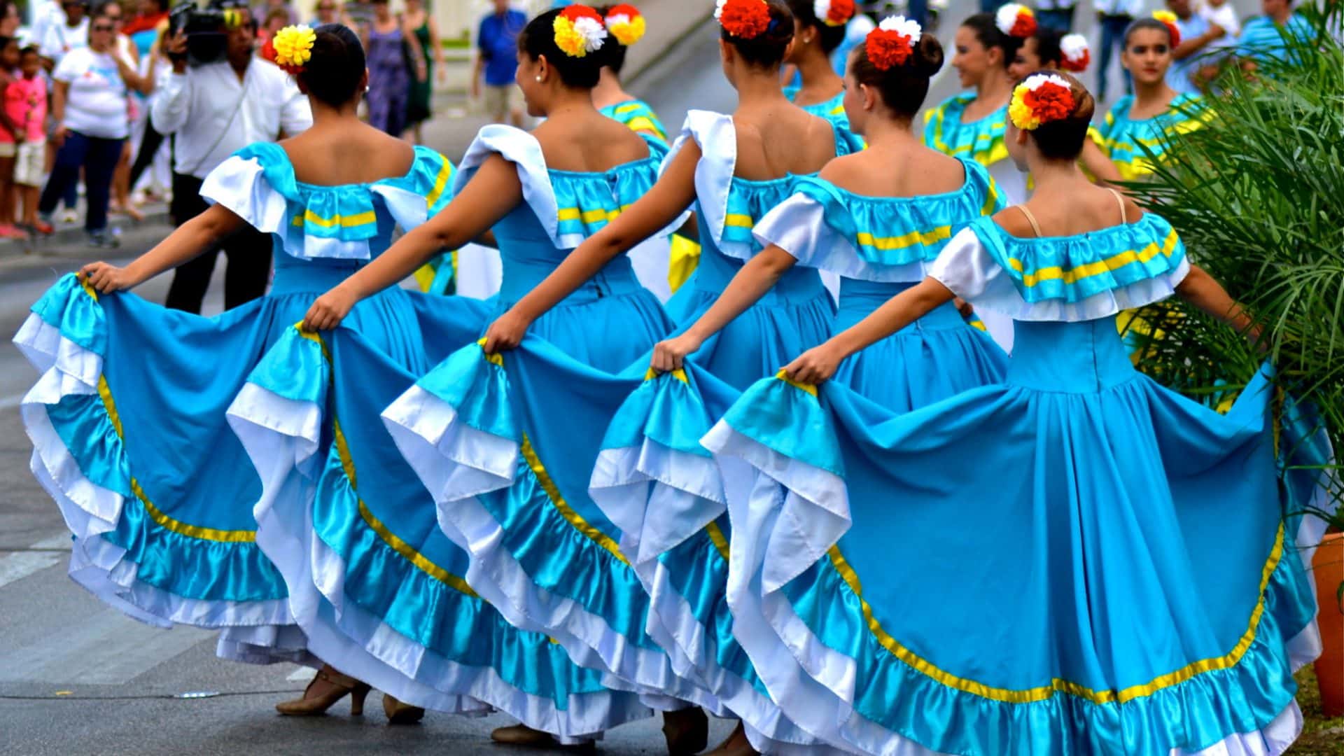 Everything You Need to Know About Aruba Carnival | Beach