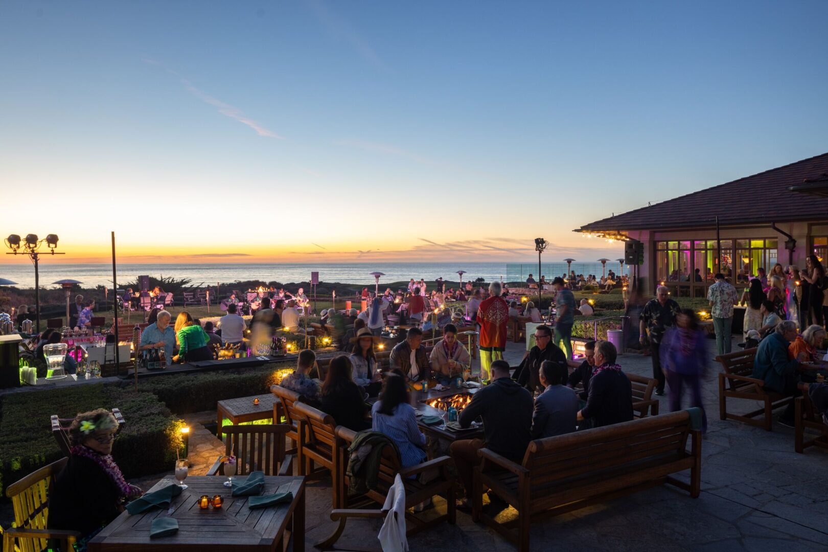 10 Best Pacific Coast Highway Restaurants with Views | Beach