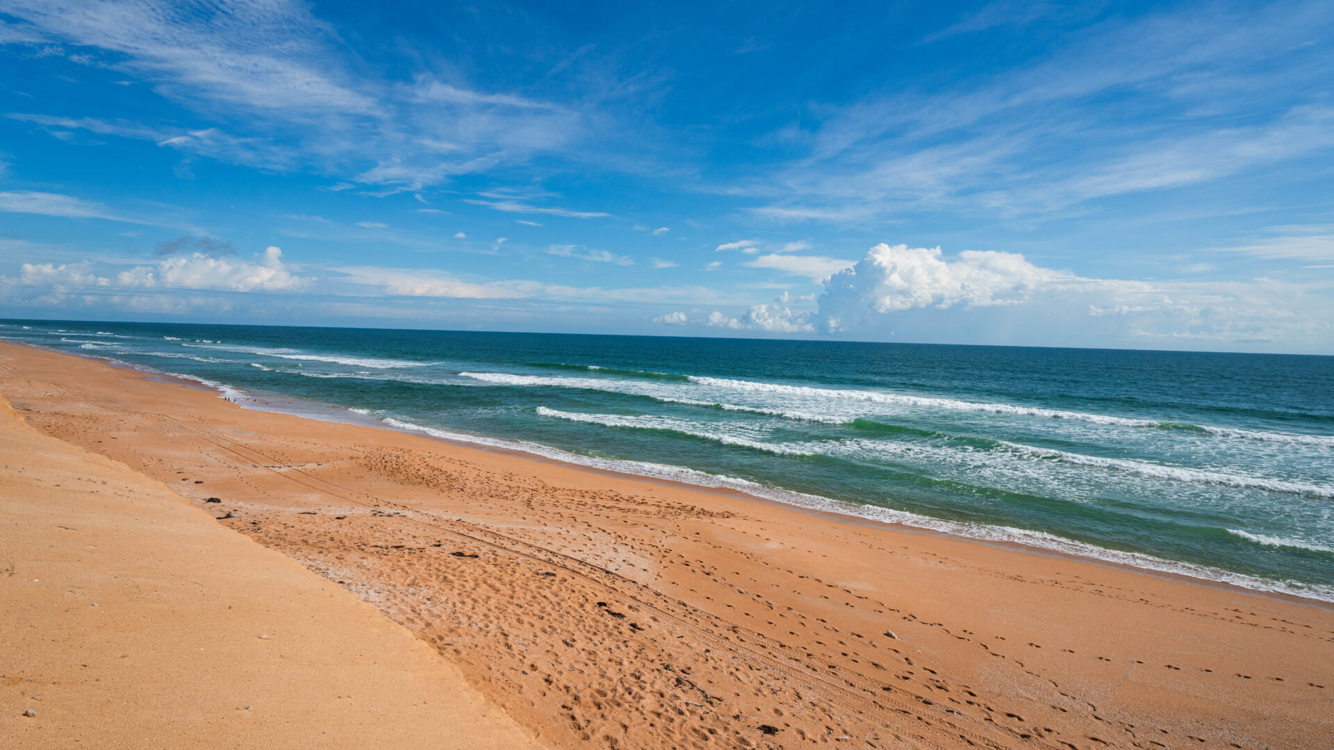 10 Best Surf Spots in Florida to Catch a Wave | Beach