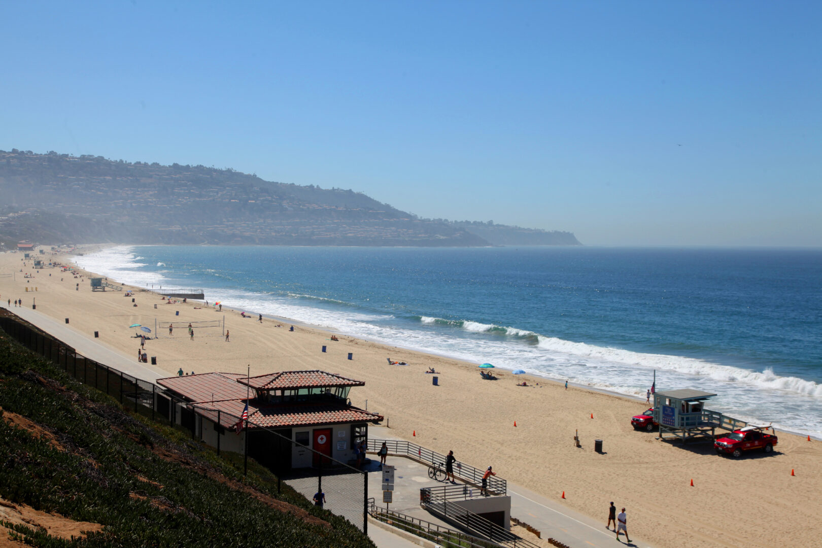 The Best Beach Towns Near Los Angeles, According to Locals | Beach