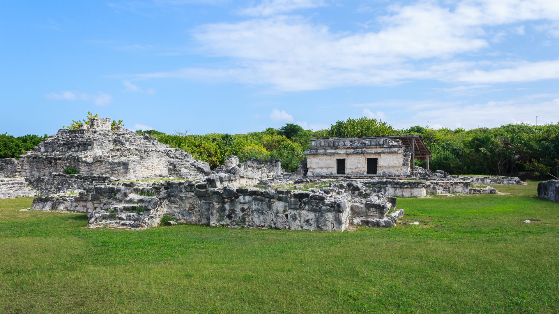 Your Guide to Exploring Cancun's Ancient Mayan Ruins